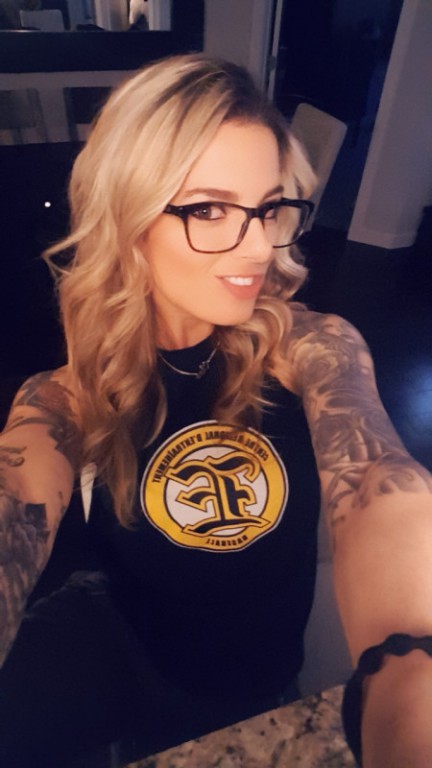 Carrie Lee Inked Cover Girl